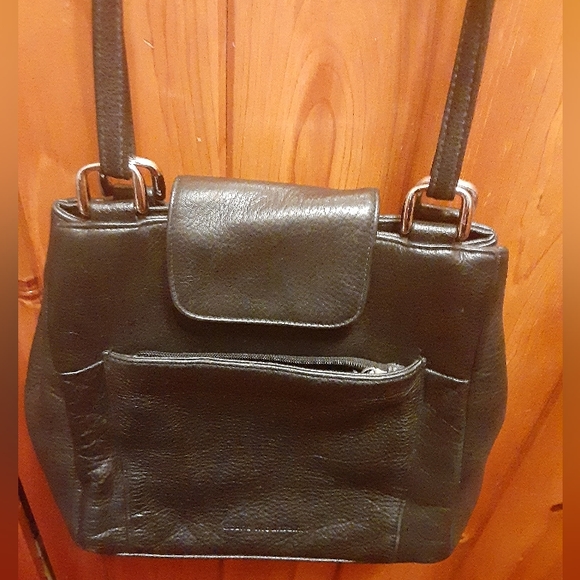 Stone Mountain Accessories | Bags | Stone Mountain Purse Supple Black ...